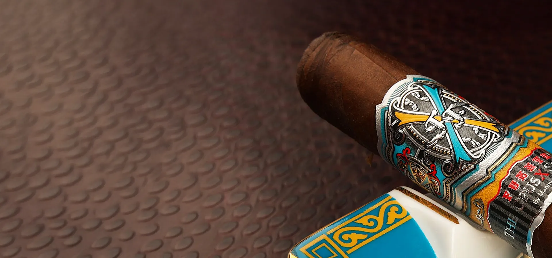 Authentic Cuban cigars and accessories Home - Casa Del Puro